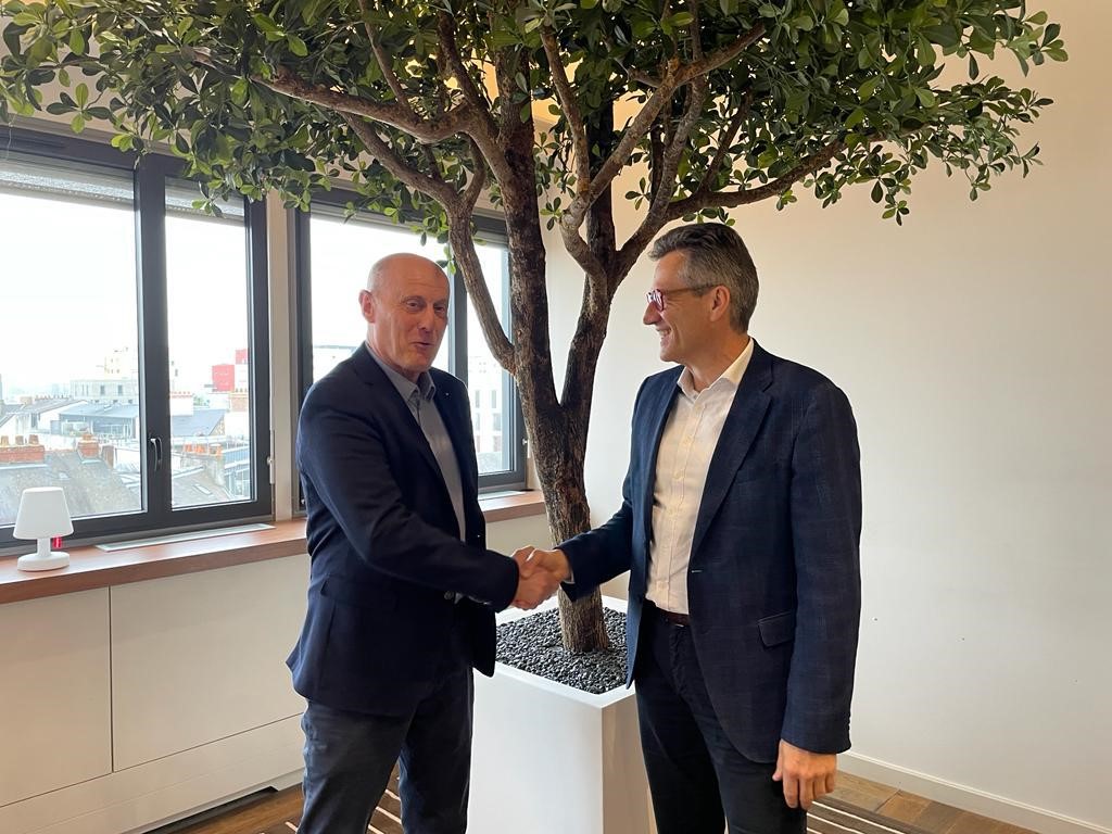 CETIH signe l’acquisition de Bignon - Verre & protections.com