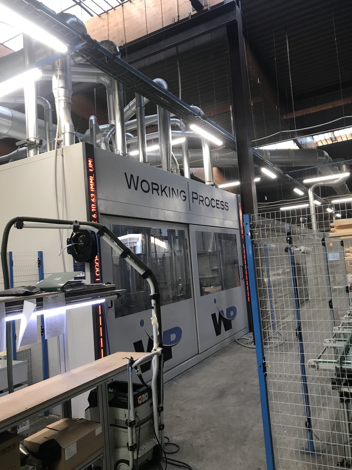 La menuiserie Billiet renaît de ses cendres - Verre & protections.com